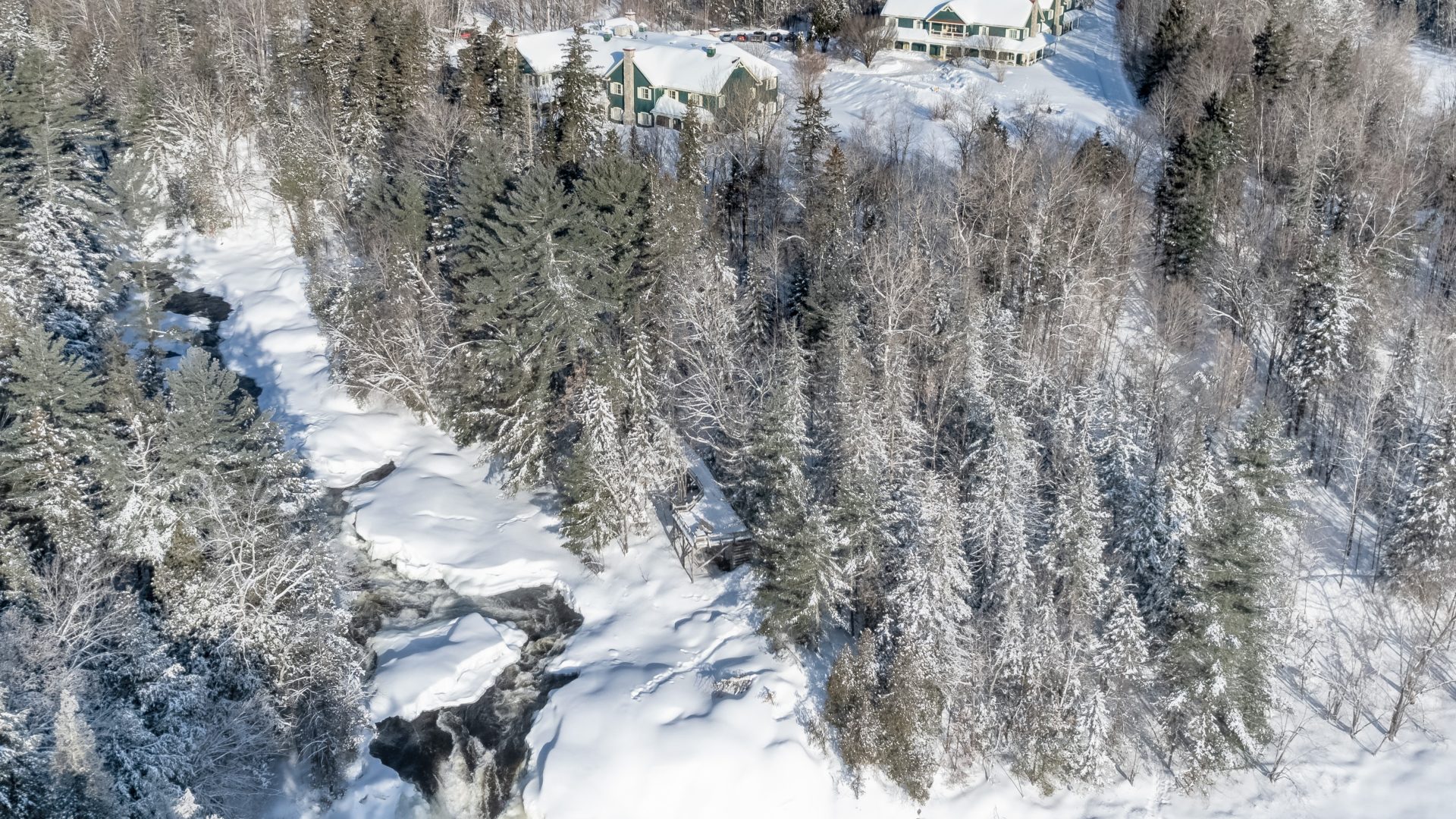 Découvrez l'institution hôtelière - Le Baluchon Éco-villégiature